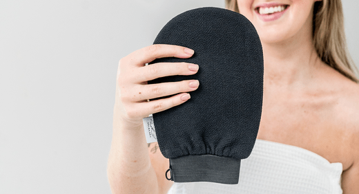 How to Use Exfoliating Mitts for Smooth, Radiant Skin | Seraphic Skincare